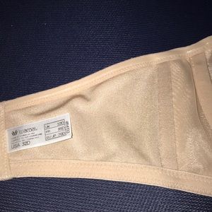 Wacoal | Intimates & Sleepwear | Nwt Wacoal Naturally Strapless ...